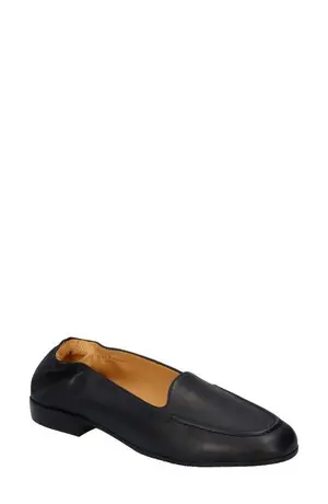 GIOVANNI FABIANI Ruched Leather Loafer - Navy