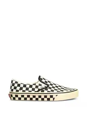 VANS Classic Checkerboard Slip-on Sneakers - Black