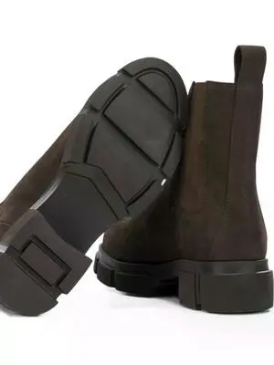 SUMMERY COPENHAGEN Chunky-sole Chelsea Boots