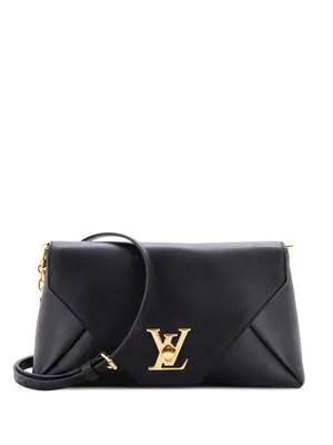 LOUIS VUITTON Love Note Chain Clutch Leather Crossbody Bag