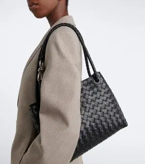 Bottega Veneta Andiamo Intrecciato Large Leather Top-handle Bag