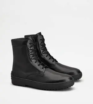 TOD'S Winter Gommino Ankle Boots In Leather