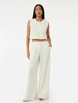 Koton Round Neck Floral Textured Cropped Vest With Jeweled Buttons