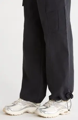 MPG Wide Leg Cargo Pants