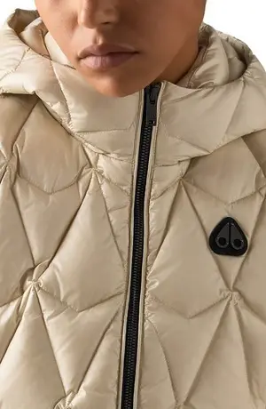 Moose Knuckles Lightweight Hooded Water Repellent Down Vest - Alabaster
