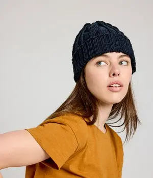 KNOWN SUPPLY Cable Knit Beanie - Dark Blue