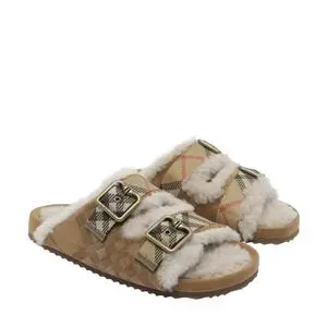 Burberry Urchin Sandals In Check Shearling