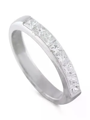 LB EXCLUSIVE Diamond Channel-set Ring