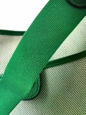 Hermès Evelyne Bag Gen Iii Toile And Leather Pm Crossbody Bag - Green