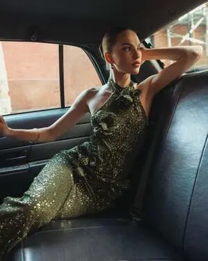 Mac Duggal Green Halter Neck Sequin 3d Flower Column Gown