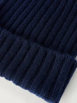 Thom Sweeney Ribbed Cashmere Beanie