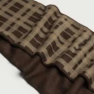 UMBRO Check Pattern Knitted Scarf