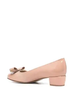 FERRAGAMO Vara Pumps - Neutrals