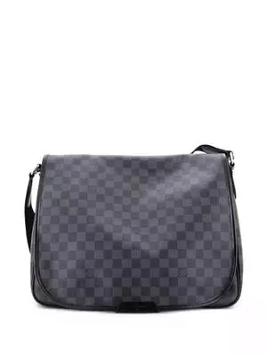 LOUIS VUITTON Daniel Messenger Bag Damier Graphite Gm Crossbody Bag - Black
