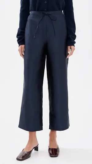 REFORMATION Olina Cropped Pants