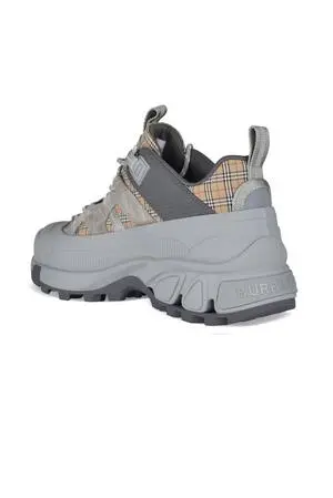 Burberry Arthur Sneakers - Gray