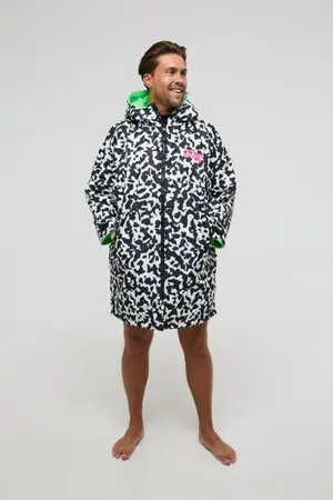 OOSC Penfold Recycled Lined Changing Robe - Multicolor