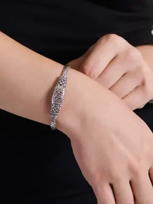 DEVATA Dragon Skin With Dragon Bone Chain Bracelet