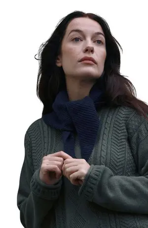 PAUL JAMES Lambswool Ribbed Triangle Scarf - Oxfordblue