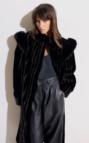 DUCIE Gemma Faux Fur Coat