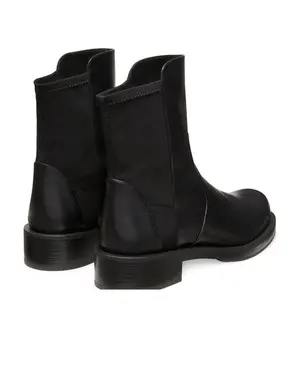 STUART WEITZMAN Round-toe Ankle Boots
