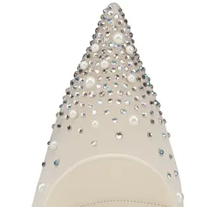 CHRISTIAN LOUBOUTIN Miss Z Crystal-embellishment Pumps - Bianco