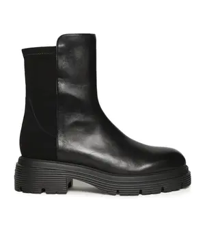 STUART WEITZMAN Round Toe Ankle Boots