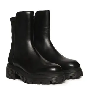 STUART WEITZMAN Round Toe Ankle Boots