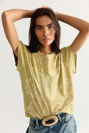 TRICIA FIX Erika Embroidered Tee