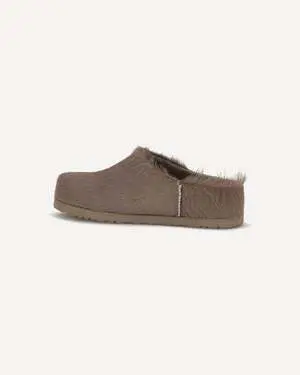 UGG Otzo Nubuck Clogs - Brown