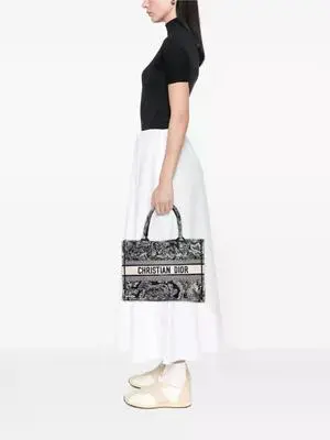 Dior 2021 Medium Canvas Embroidered Reverse Dioriviera Toile De Jouy Book Tote Bag - Blue