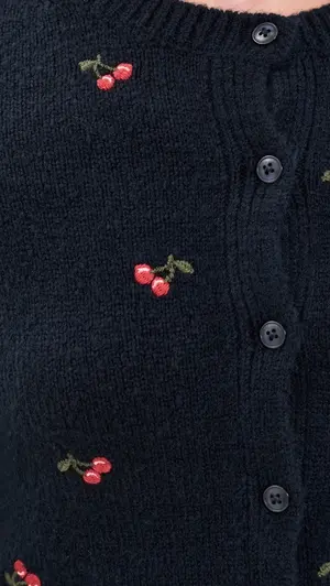 DAZE Muse Embroidered Fitted Cardigan