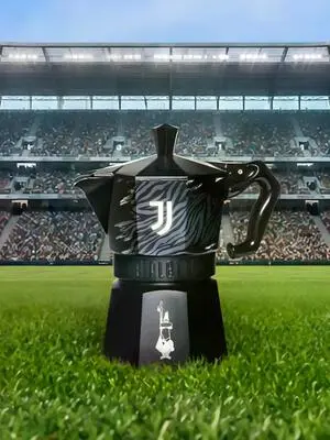 BIALETTI X Juventus Moka Express Coffee Maker