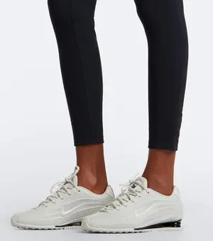 NIKESKIMS Studio Stretch Leggings - Black