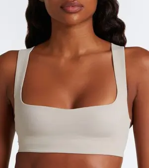 NIKESKIMS Studio Stretch Sports Bra