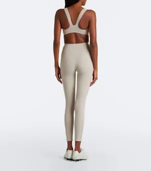 NIKESKIMS Studio Stretch Sports Bra