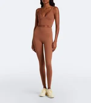 NIKESKIMS Matte Sports Bra - Brown