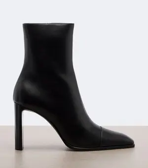 Saint Laurent Venetia Leather Ankle Boots