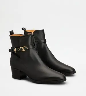 TOD'S Ankle Boots In Leather