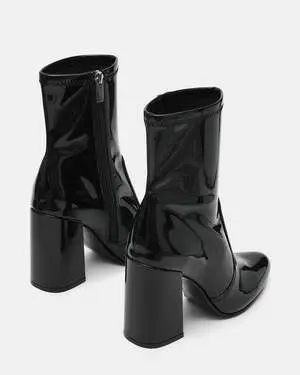 Steve Madden Aubrena Block Heel Booties