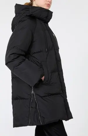 Max Mara Newbembo Quilted Down Coat