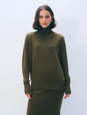 WHITE & WARREN Cashmere Oversized Standneck Sweater In Size - Deep Olive