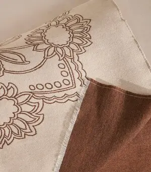 SOHO HOME Tosca Throw