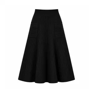 YUMI Knitted Midi Skirt With Pockets - Black