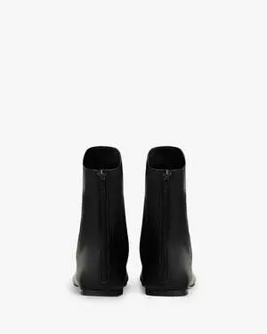 JUDE Floor Ankle Boot In Leather