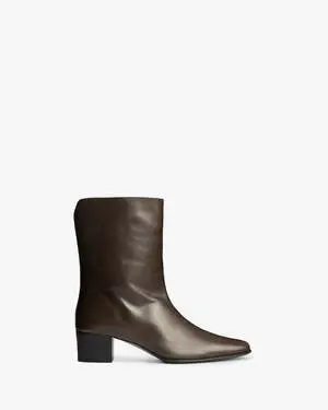 JUDE Pace Ankle Boot In Mocha Leather - Brown