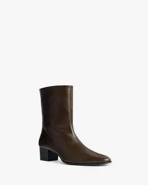JUDE Pace Ankle Boot In Mocha Leather - Brown