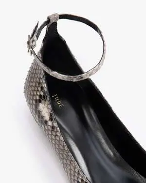 JUDE Mode Ballerina In Stone Python Leather