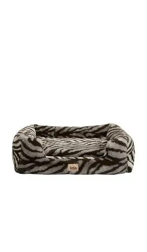 LOLA BLANKETS Large Pet Bed In Multi - Zebra