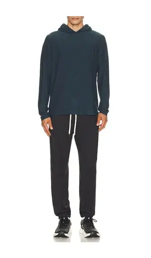 Vuori Strato Tech Hoodie In Blue